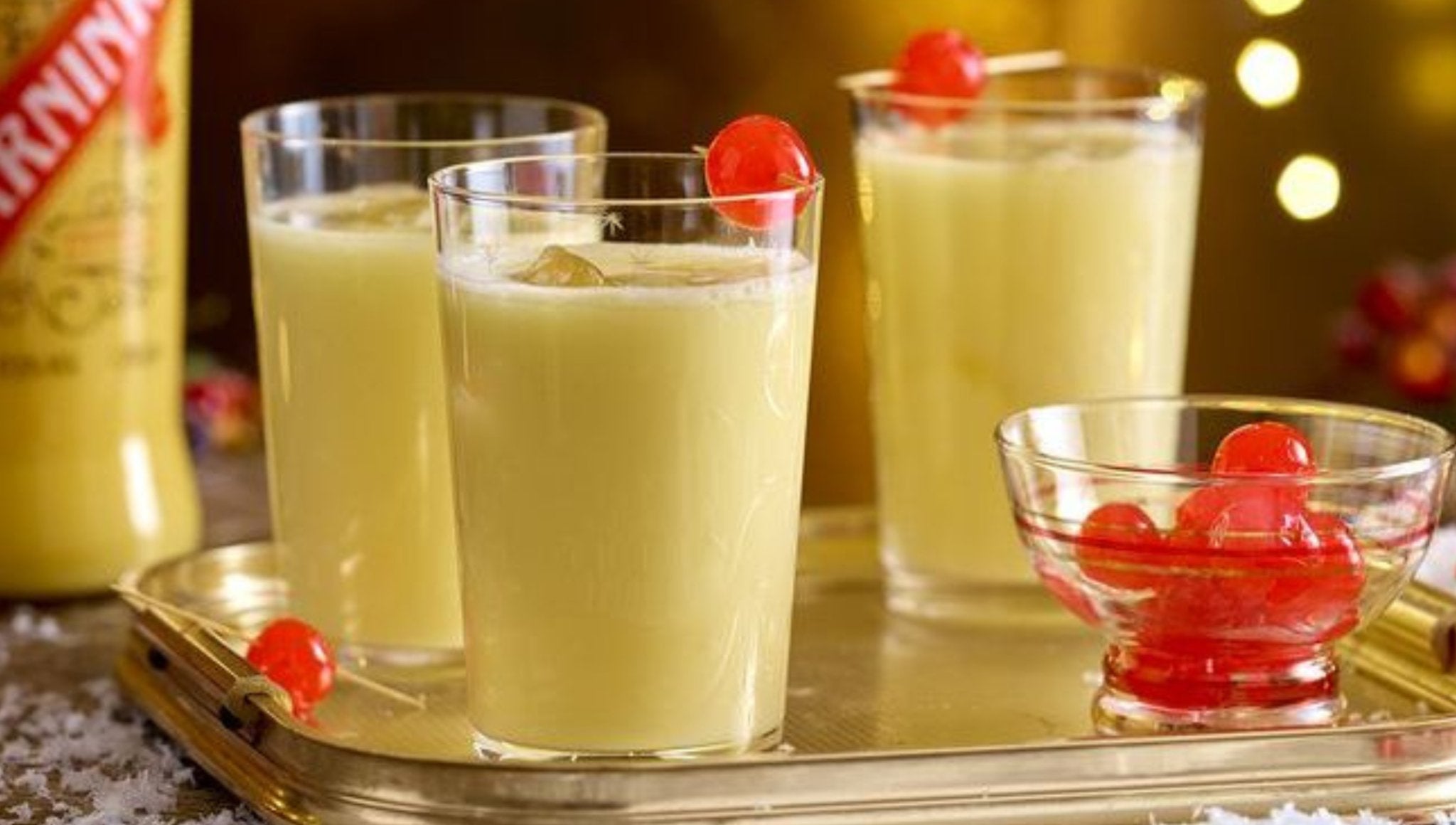 Snowball Cocktail Recipe – The Bottle Club