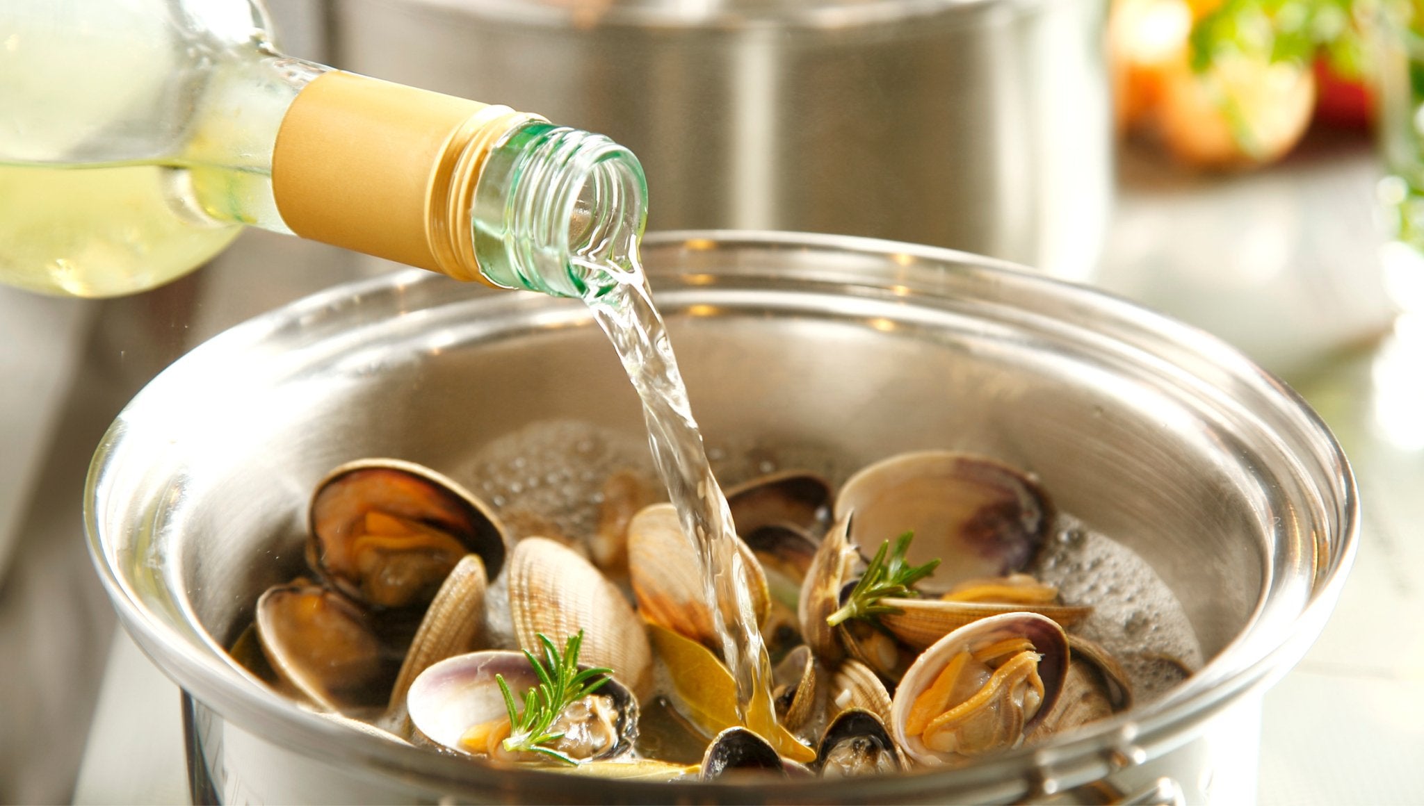 White Wine BBQ Steamed Clams – The Bottle Club